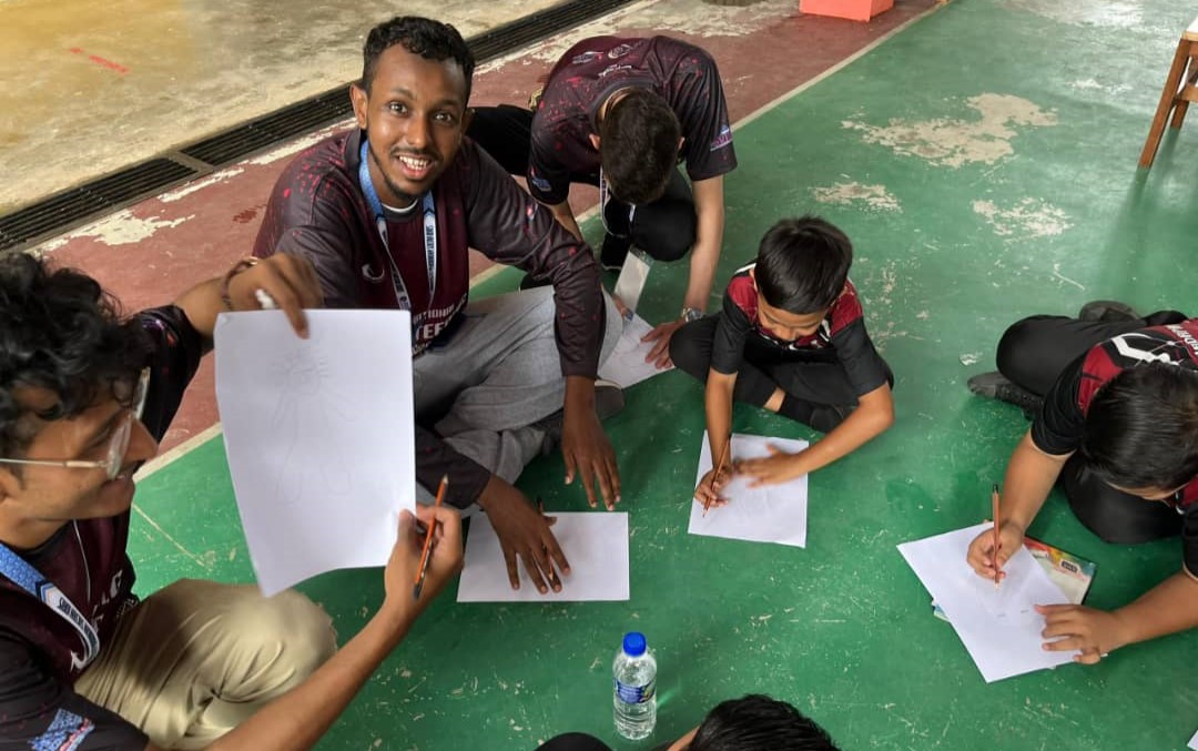 4 KAMPUNG MUKIM BELANJA, PARIT, PERAK TERIMA ANAK ANGKAT ANTARABANGSA ...