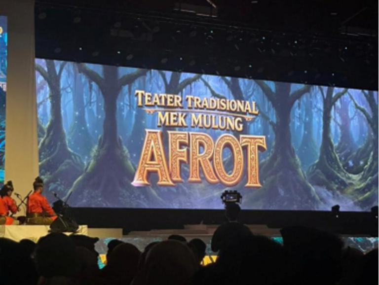 Pementasan Teater Tradisional Mek Mulung “Afrot” Tarik Minat Generasi ...